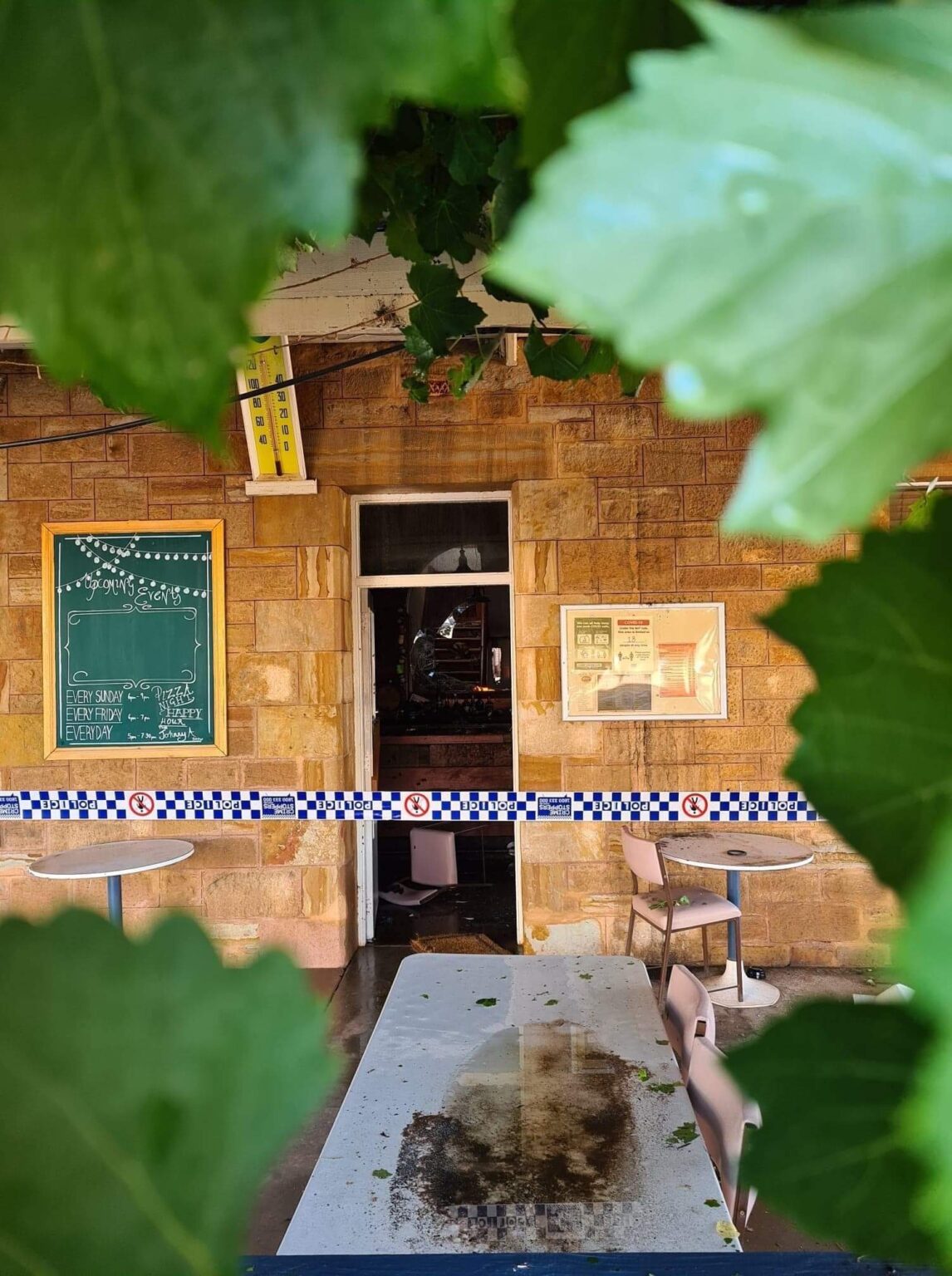 WELCOME TO THE TIBOOBURRA HOTEL - TIBOOBURRA HOTEL